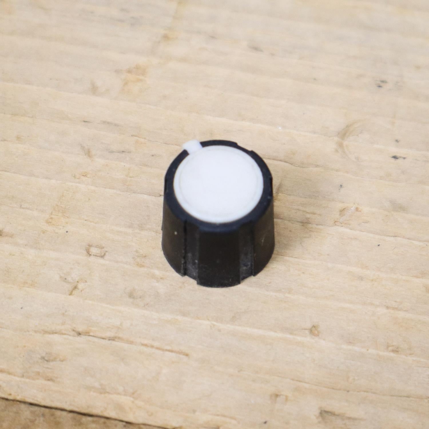 Shure FP33 Channel Gain Control Knob, White – Pixel Pro Audio