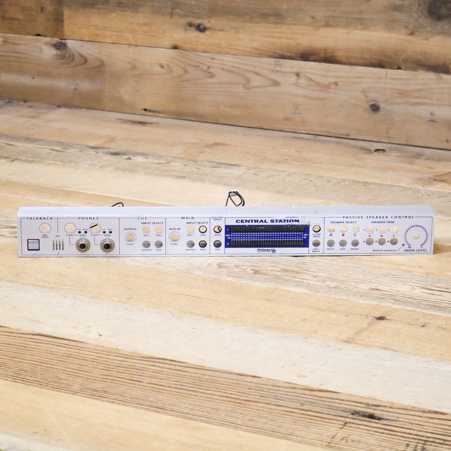 PreSonus Central Station Front Panel with Meters – Pixel Pro Audio