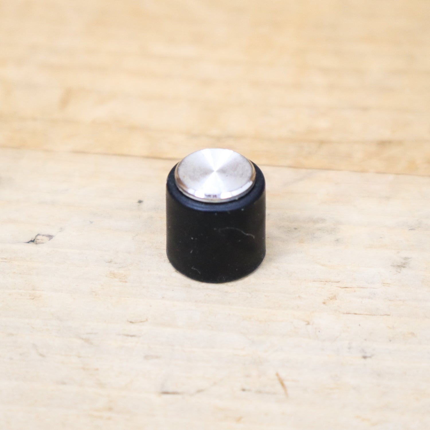 Tascam EQ Knob with Silver Top for DP-03, DP-03SD – Pixel Pro Audio