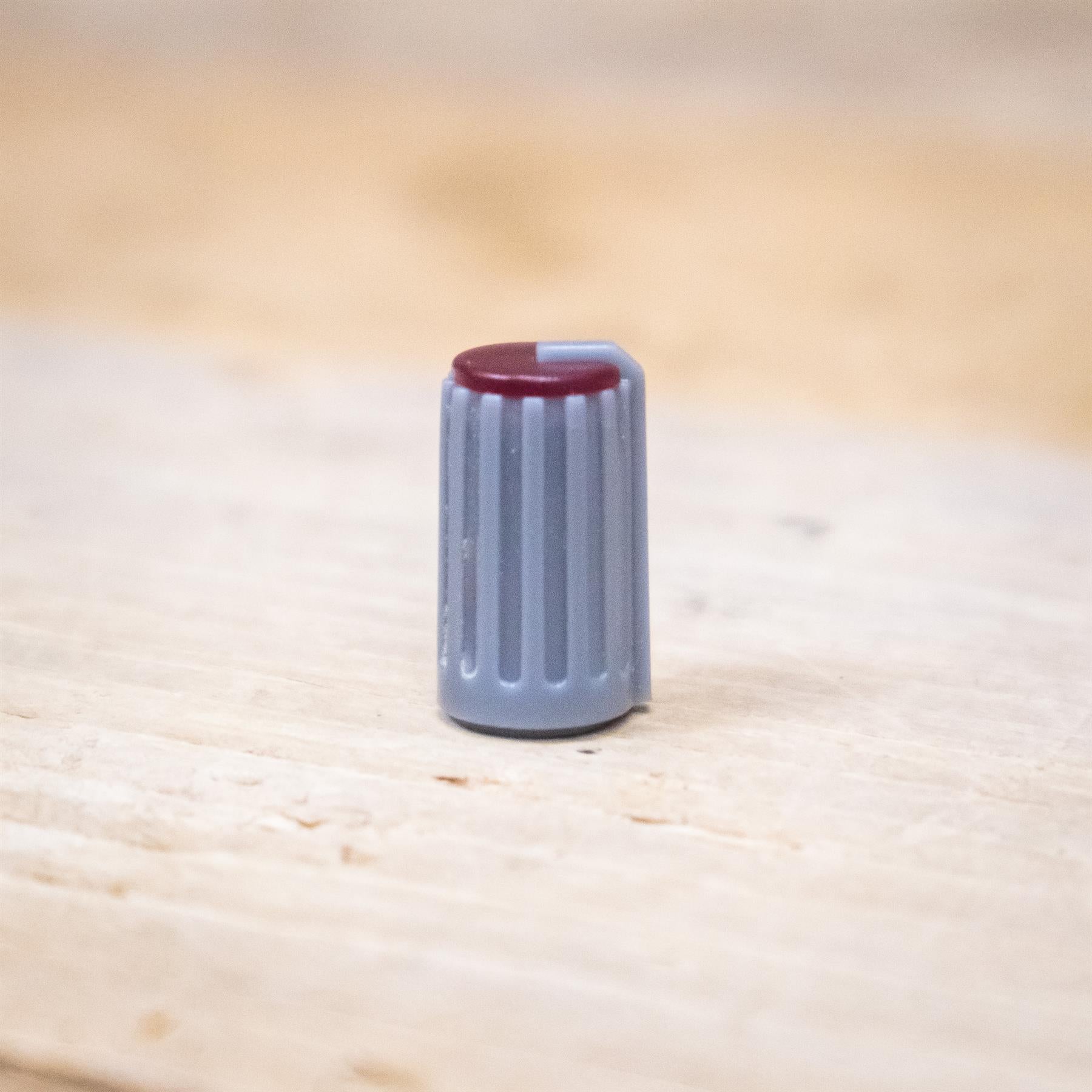 Behringer Gray Knob with Red Cap for Eurorack MX/UB Series Mixers ...